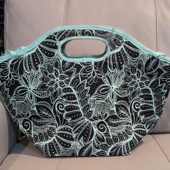 Fit & Fresh | Bags | Fit Fresh Floral Black And Mint Lunch Tote Bag ...